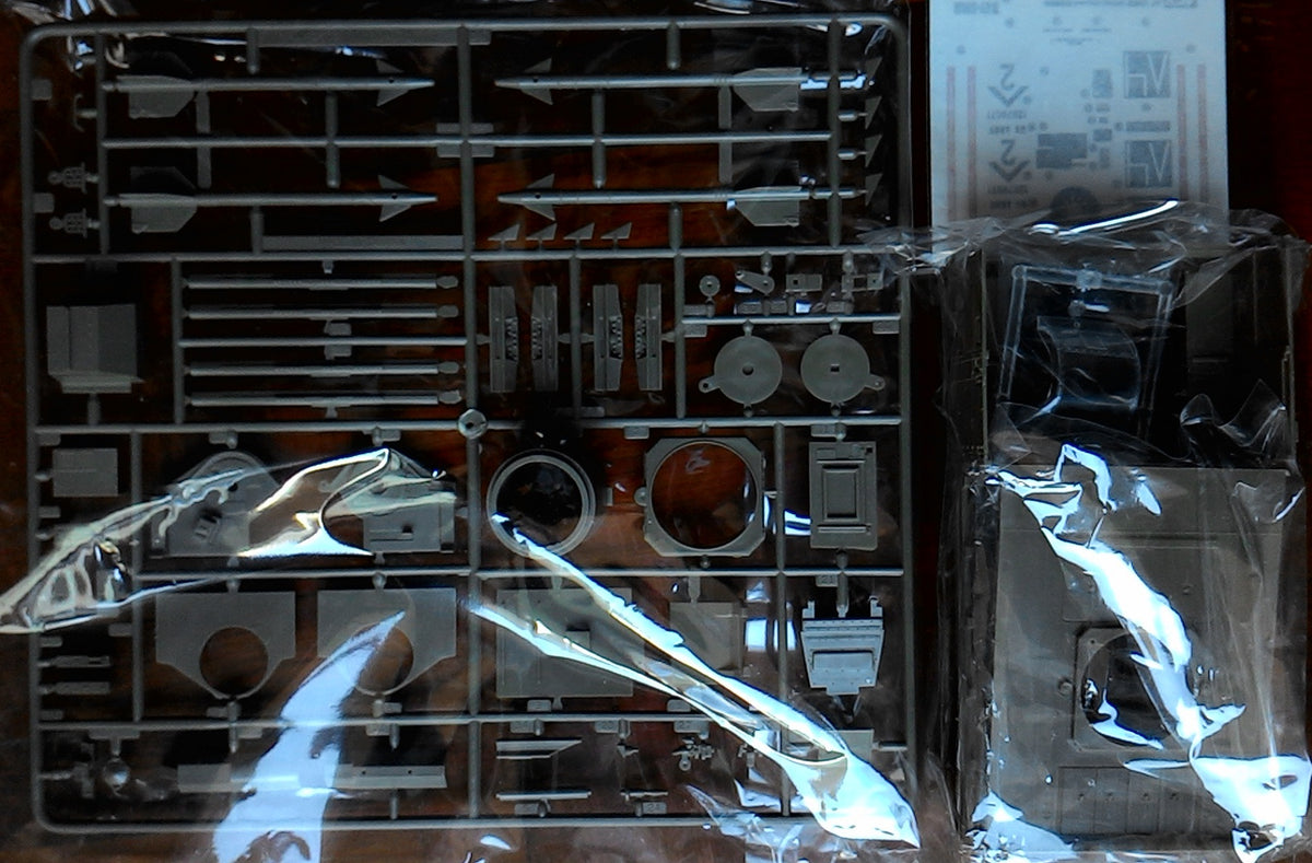 AFV Club 1/35 M730A1 CHAPARRAL Air Defense Missile system Vehicle – AFV ...