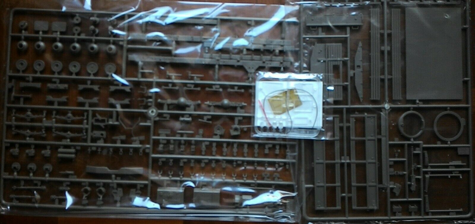 AFV Club 1/35 U.S. M35A2 6x6 2-1/2 ton Cargo Truck vehicle – AFV HOBBY